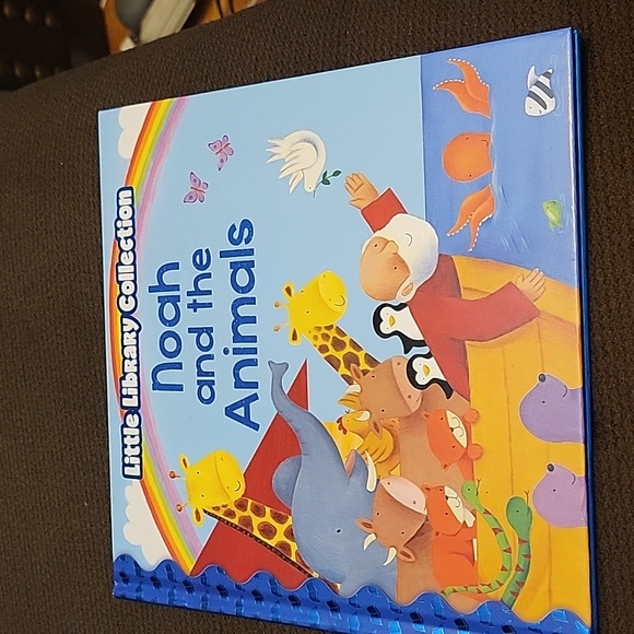 studio fun | Other | Noah And The Animals Little Library Collection ...